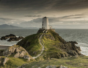 How to Do Lighthouse Photography: A Practical Guide - Photodoto